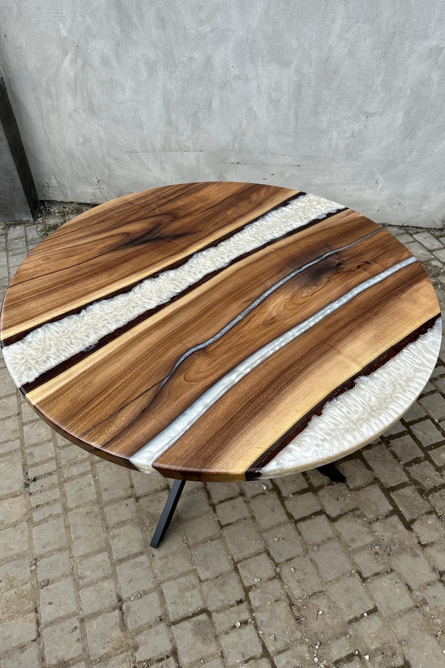Walnut Resin Dining Table – ThunderWood Studio