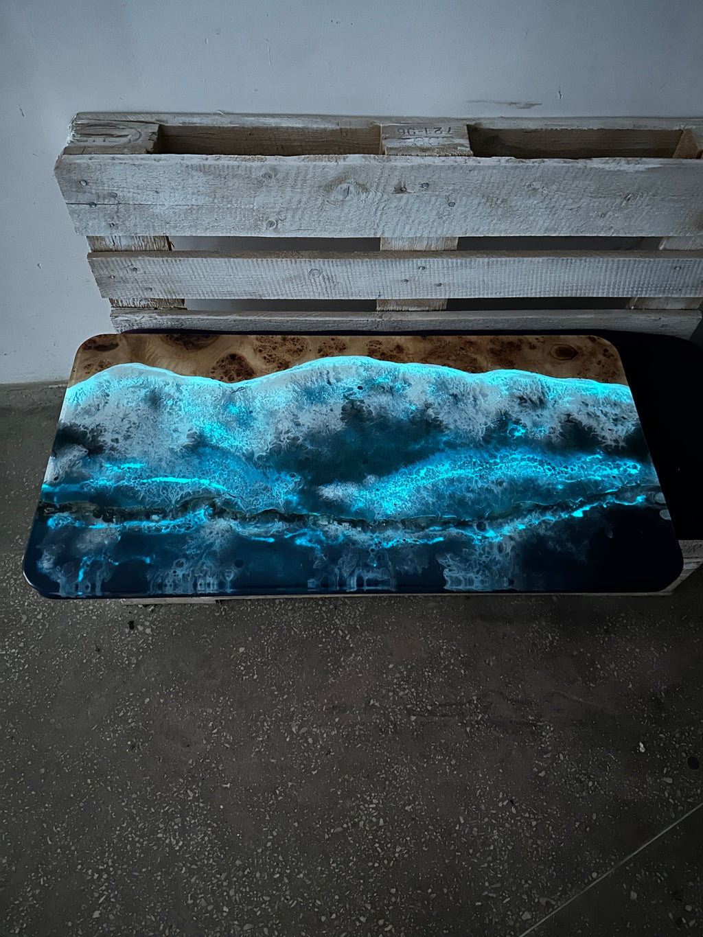 Glow in the Dark Epoxy Table – ThunderWood Studio